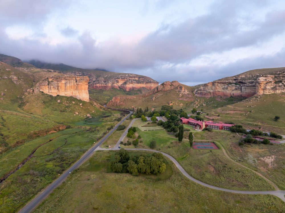 Brandwag Buttress – Golden Gate Highlands National Park – SANParks